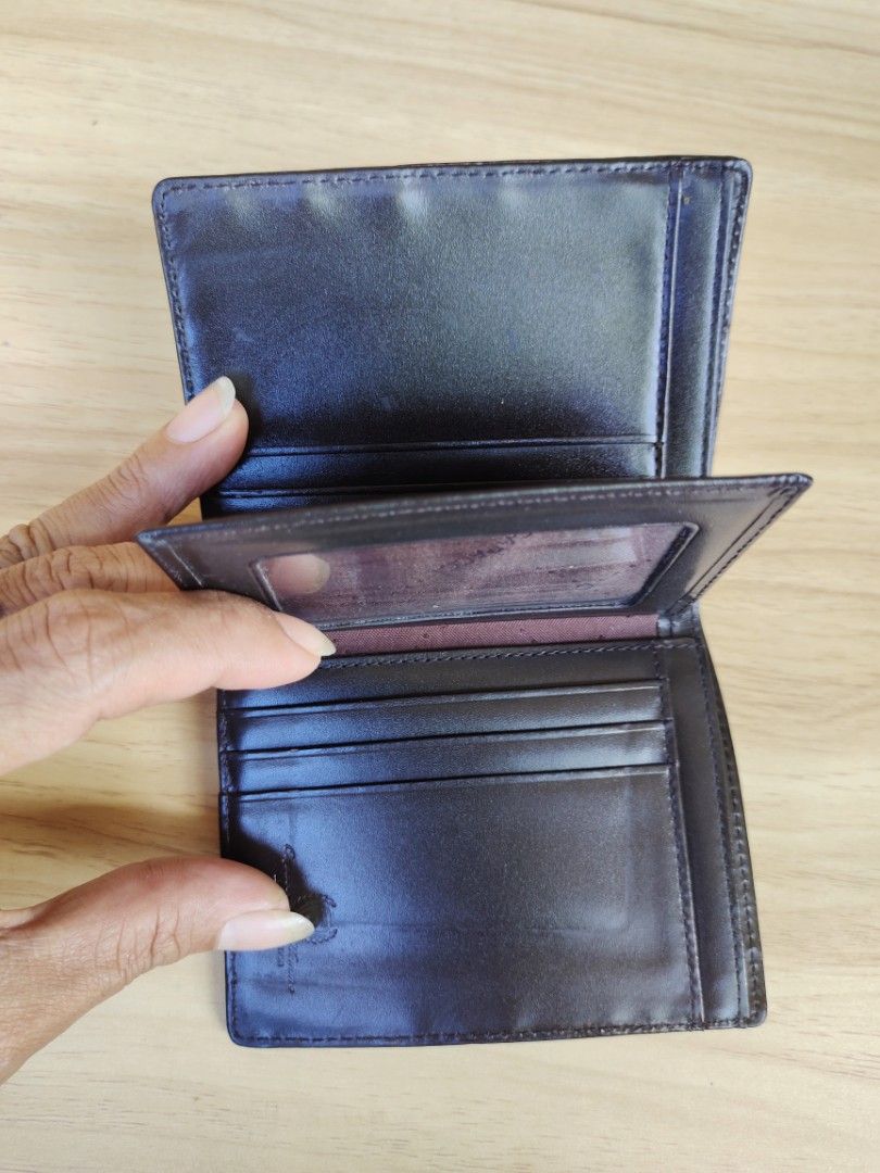 CAPACCI CROCODILE SKIN BIFOLD WALLET, Men's Fashion, Watches ...