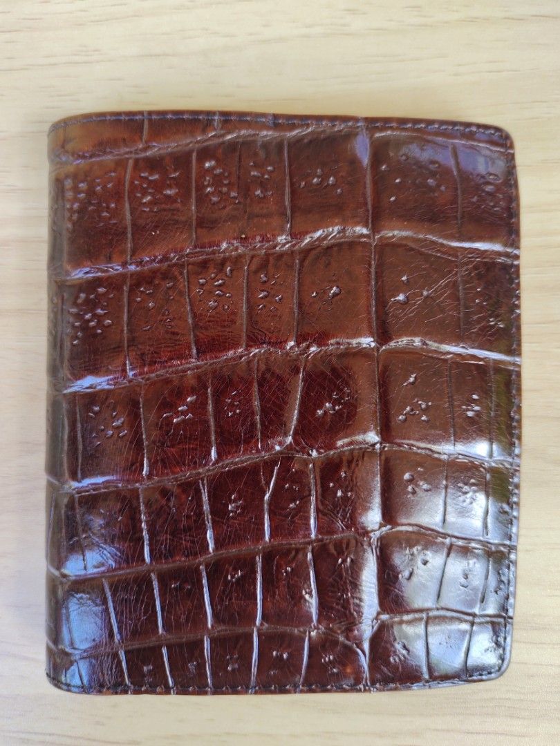 CAPACCI CROCODILE SKIN BIFOLD WALLET, Men's Fashion, Watches ...