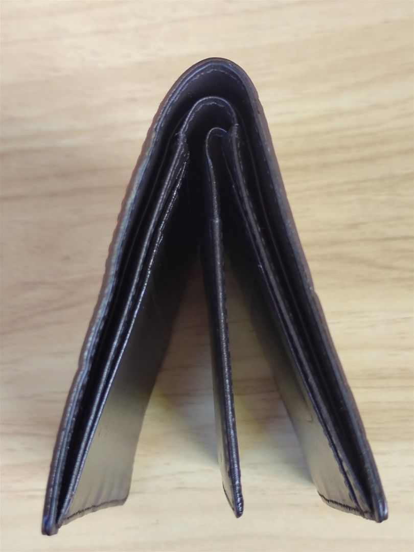 CAPACCI CROCODILE SKIN BIFOLD WALLET, Men's Fashion, Watches ...