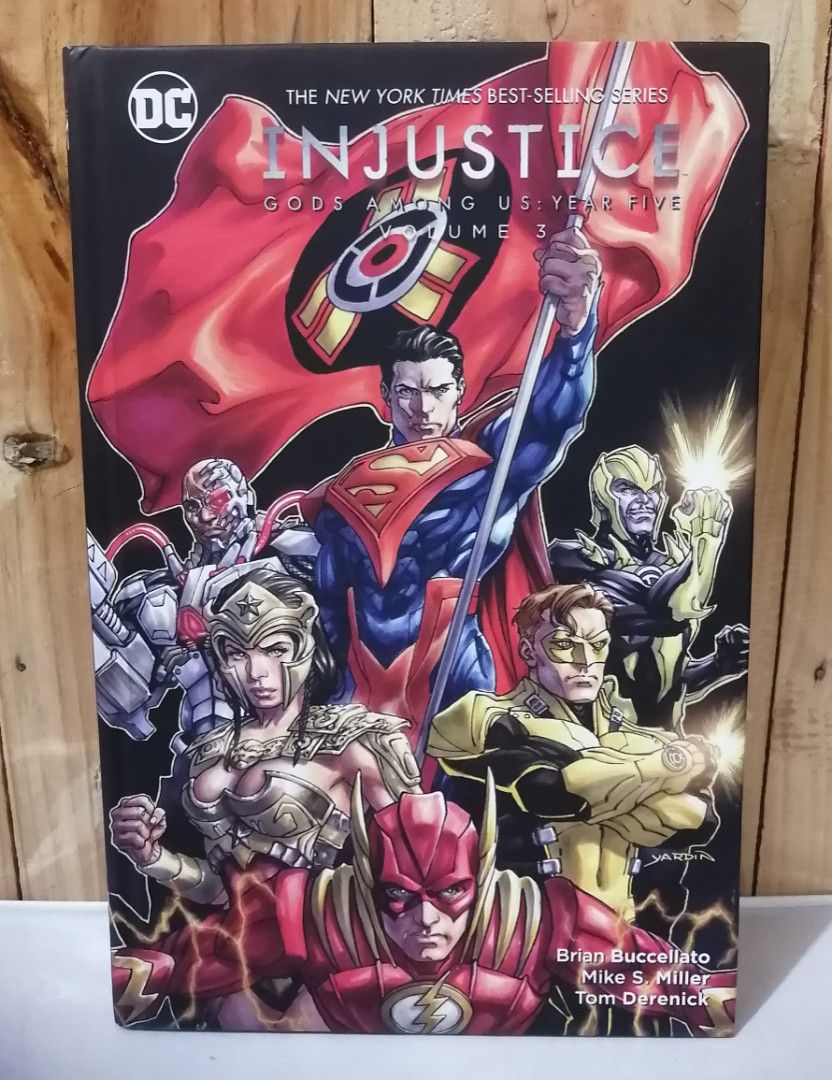 DC COMICS HARD COVER INJUSTICE GODS AMONG US : YEAR FIVE VOLUME 3 ...
