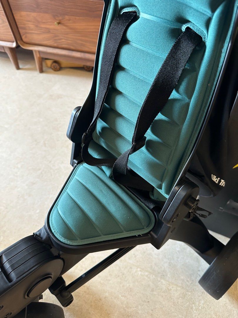 doona liki trike s5 racing green, Babies & Kids, Going Out, Strollers ...