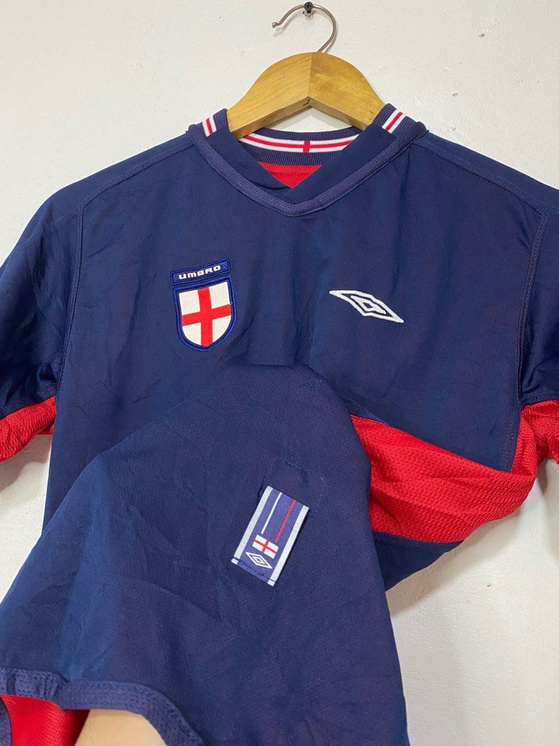 England Umbro Reversible Kick off 2004, Men's Fashion, Tops & Sets ...