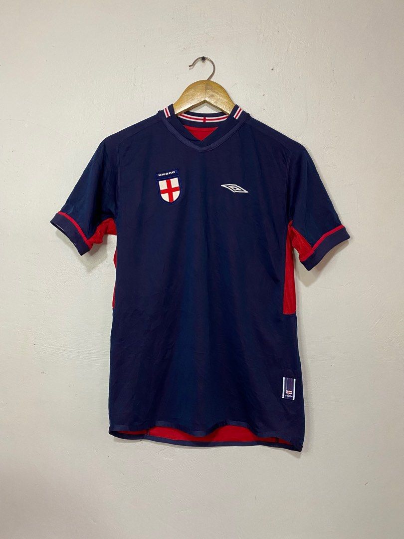 England Umbro Reversible Kick off 2004, Men's Fashion, Tops & Sets ...