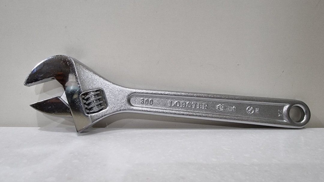 Lobster Adjustable Wrench 300, Furniture & Home Living, Home ...