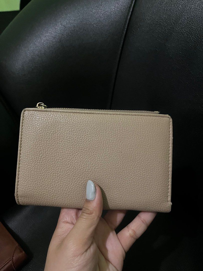Miniso beige wallet, Women's Fashion, Bags & Wallets, Wallets & Card ...