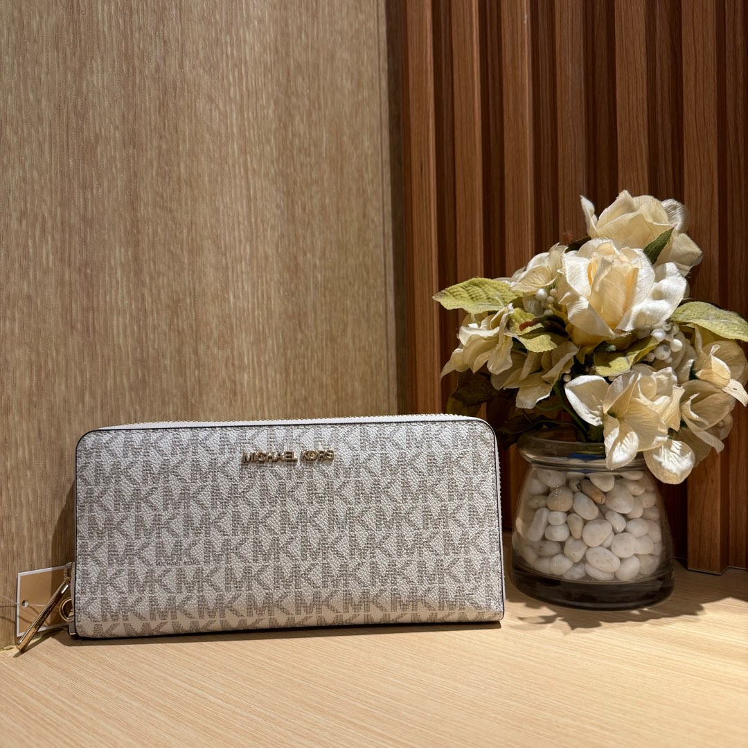 MK Continental Long Wallet in Vanilla, Women's Fashion, Bags & Wallets ...