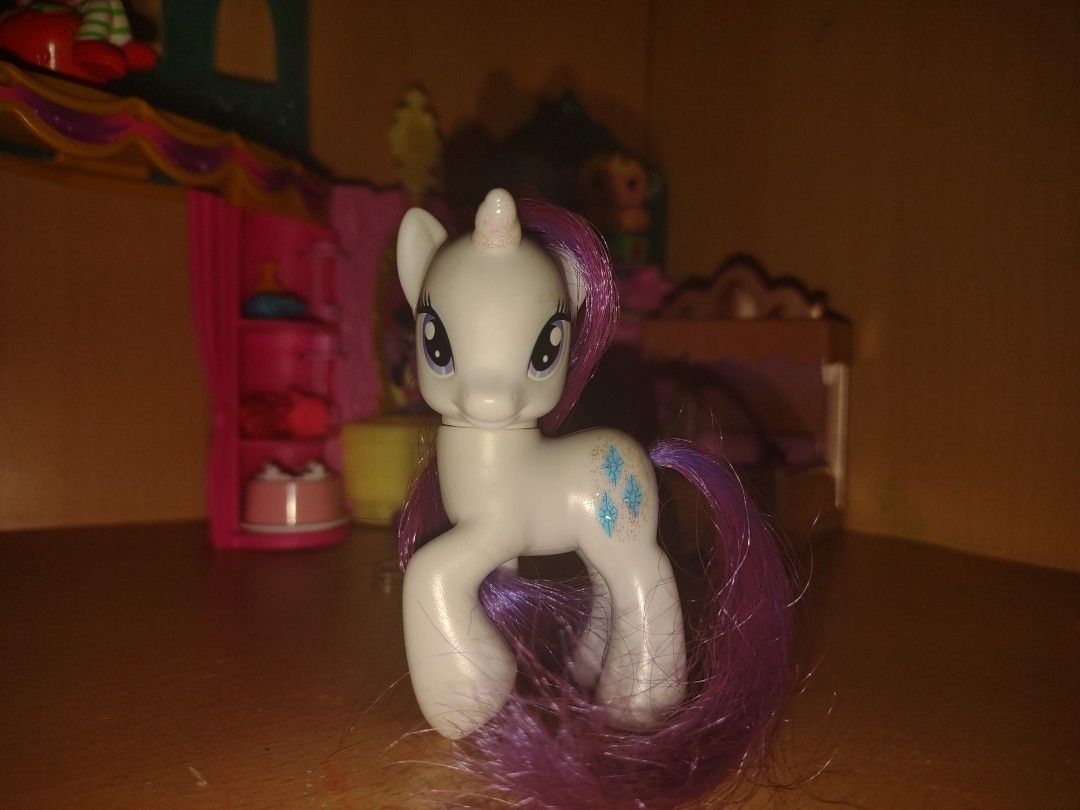 My Little Pony Hoof Up rarity, Hobbies & Toys, Toys & Games on Carousell