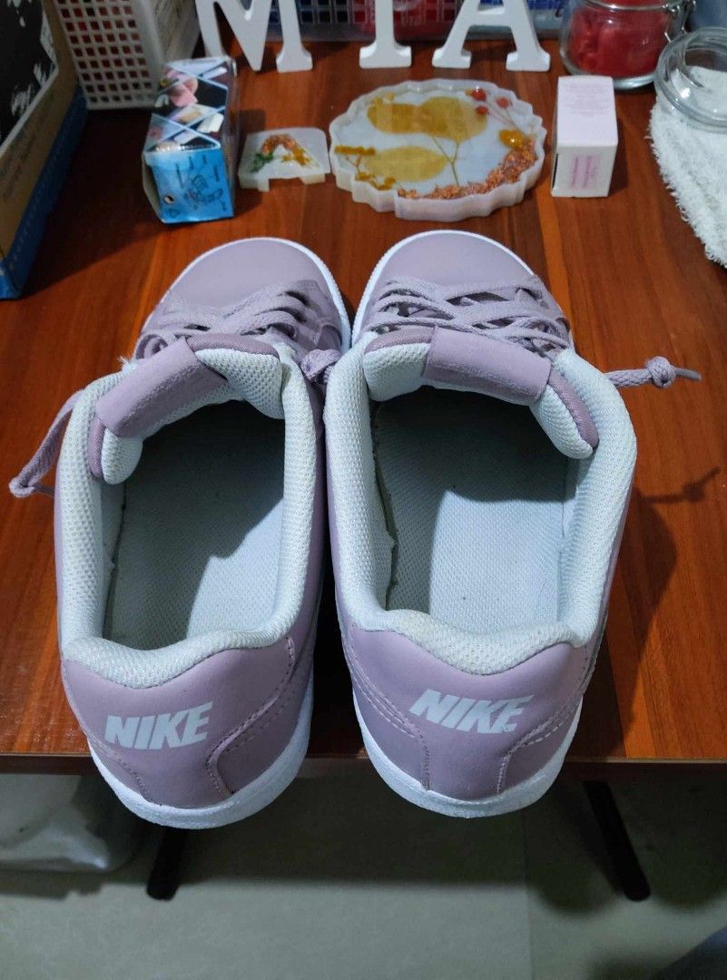 Nike Low Cut, Women's Fashion, Footwear, Sneakers on Carousell