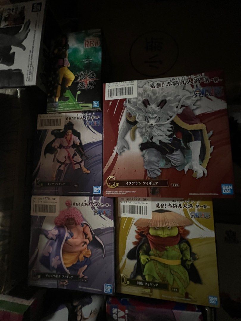 One piece nine red scabbards, Hobbies & Toys, Toys & Games on Carousell