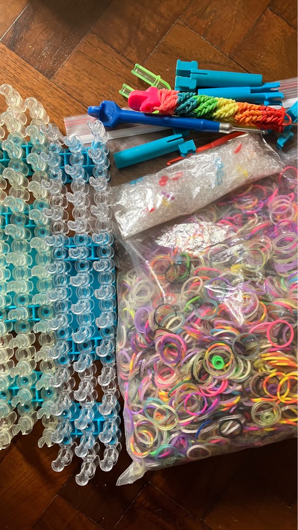 Rainbow Loom Set, Hobbies & Toys, Stationery & Craft, Craft Supplies ...
