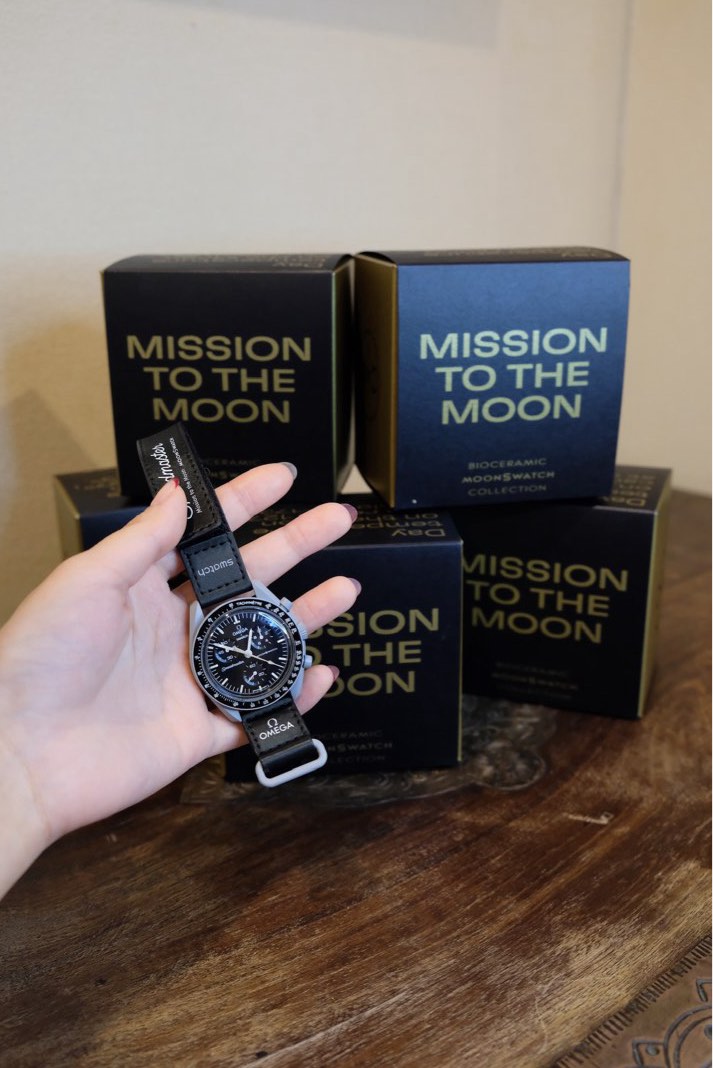 (RARE) OMEGA x SWATCH Moonshine Gold (COLD MOON), Men's Fashion ...