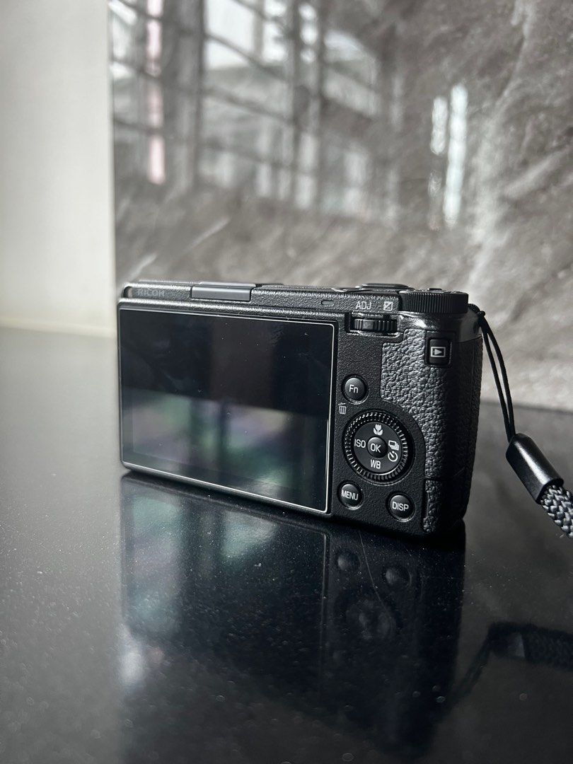 Ricoh GRiii GR3, Photography, Cameras on Carousell