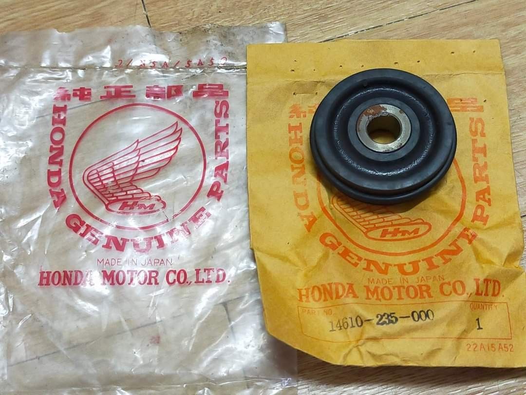 ROLLER CAM CHAIN GUIDE BARU ORI HONDA CB160 CB175, Motorbikes on Carousell