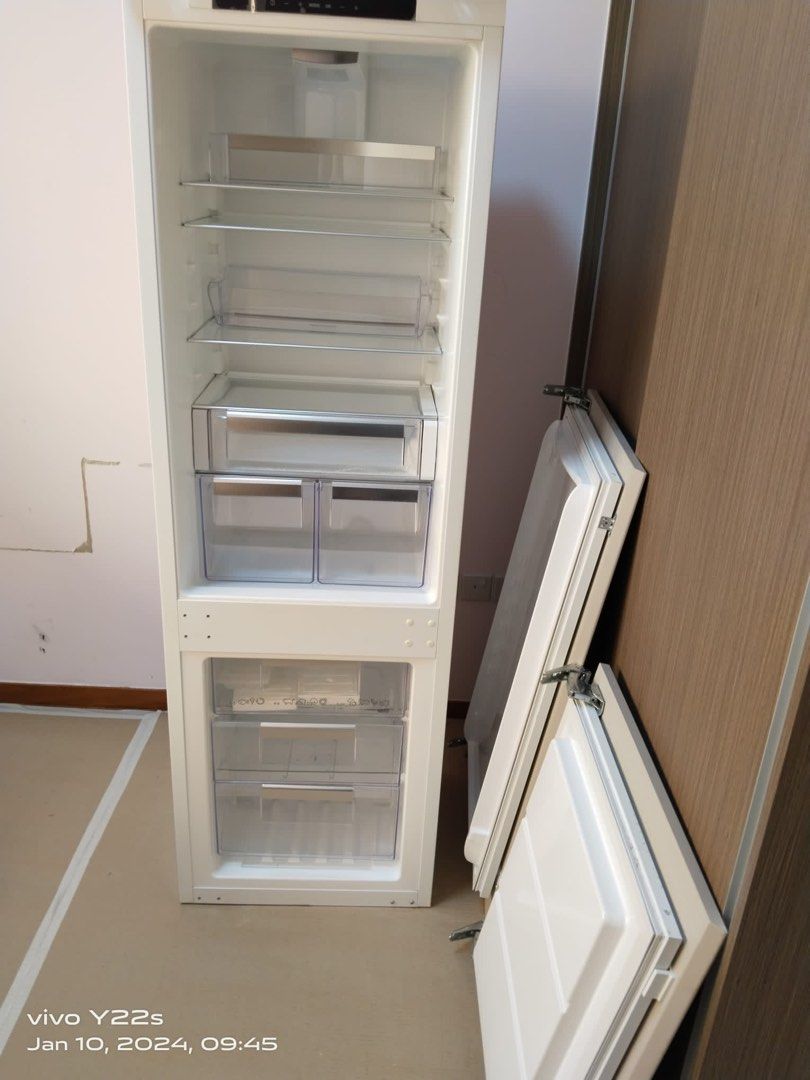 Smeg built-in fridge, TV & Home Appliances, Kitchen Appliances ...