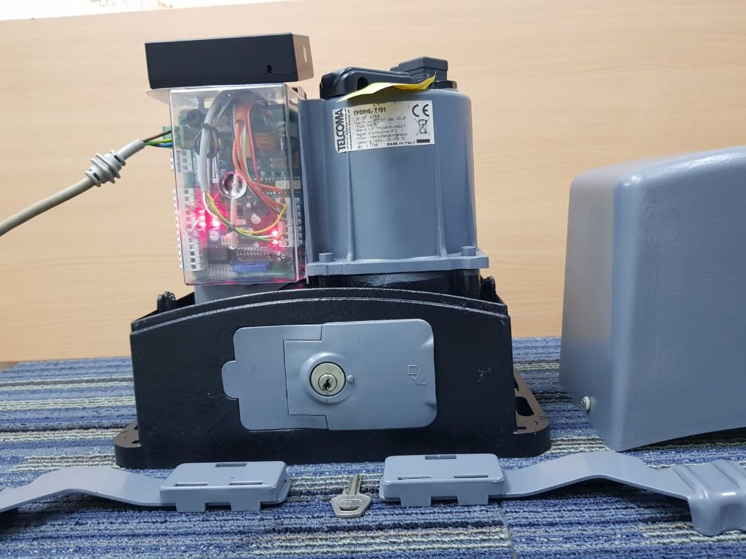 TELCOMA EV800 AUTOMATIC SLIDING GATE MOTOR (MADE IN ITALY), Furniture ...