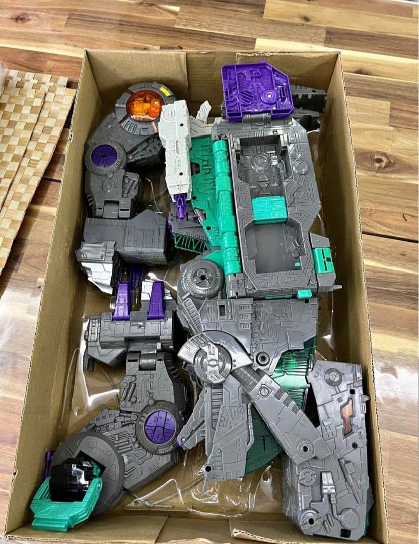 Transformers Titans Return Trypticon TF TR G1 hasbro siege kingdom ...