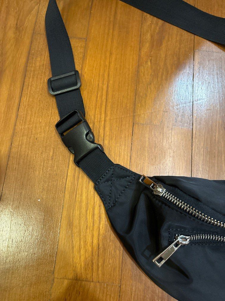 Uniqlo Like Fanny Pack Bag, Women's Fashion, Bags & Wallets, Shoulder ...