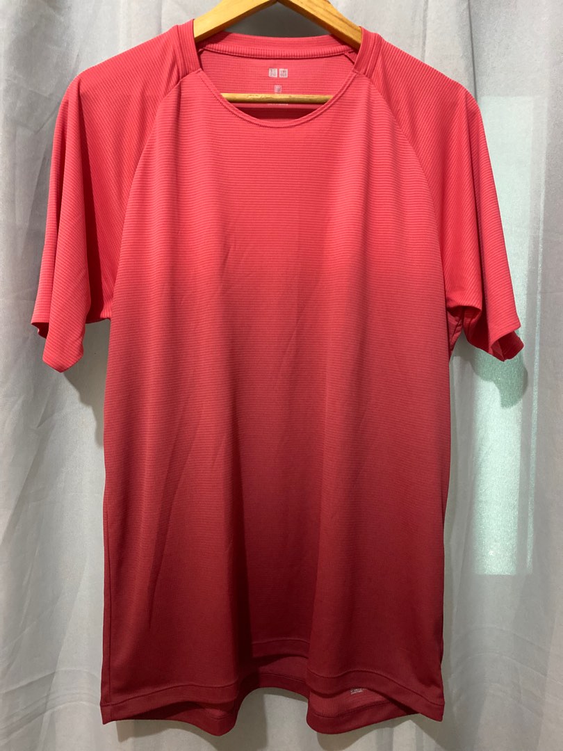 UNIQLO OMBRE RED SHIRT, Men's Fashion, Tops & Sets, Tshirts & Polo ...