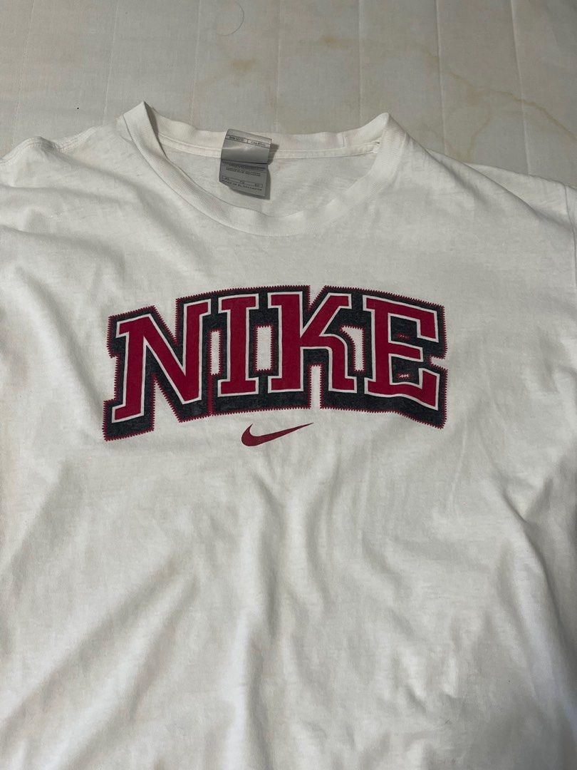 Vintage Nike Script Logo Tee, Men's Fashion, Tops & Sets, Tshirts ...