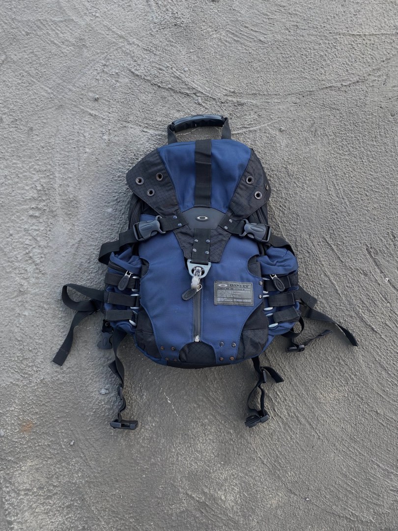 Vintage Oakley Factory Pilot tactical backpack (Blue) Rare, Men's ...