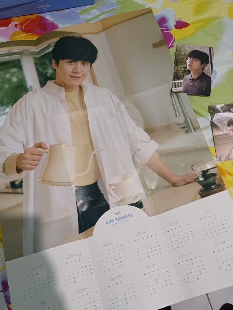 2023 Kim Seon Ho poster calendar, Hobbies & Toys, Memorabilia ...