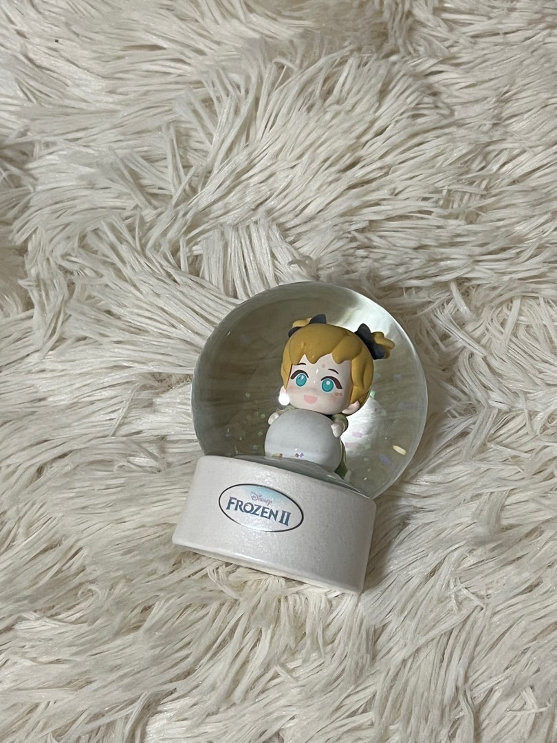 52TOYS Disney Frozen Series Crystal Ball Anna & Snowball, Hobbies ...