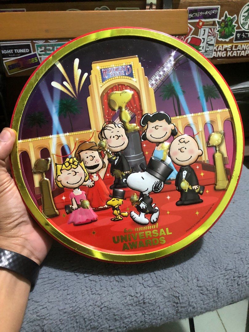 6th annual universal studios snoopy tin can, Hobbies & Toys ...