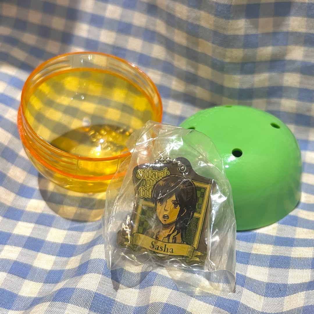 Attack on Titan Sasha Keychain, Hobbies & Toys, Collectibles ...