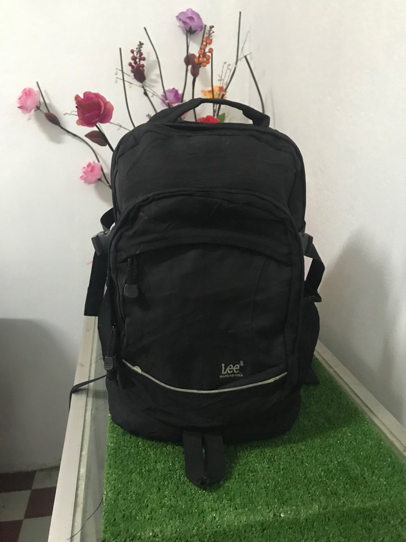 Backpacks Lee USA, Men's Fashion, Bags, Backpacks on Carousell