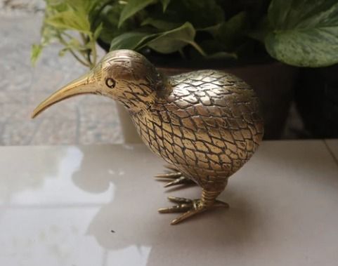 Bronze Kiwi Bird / Statue, Furniture & Home Living, Home Decor, Other Home Decor on Carousell
