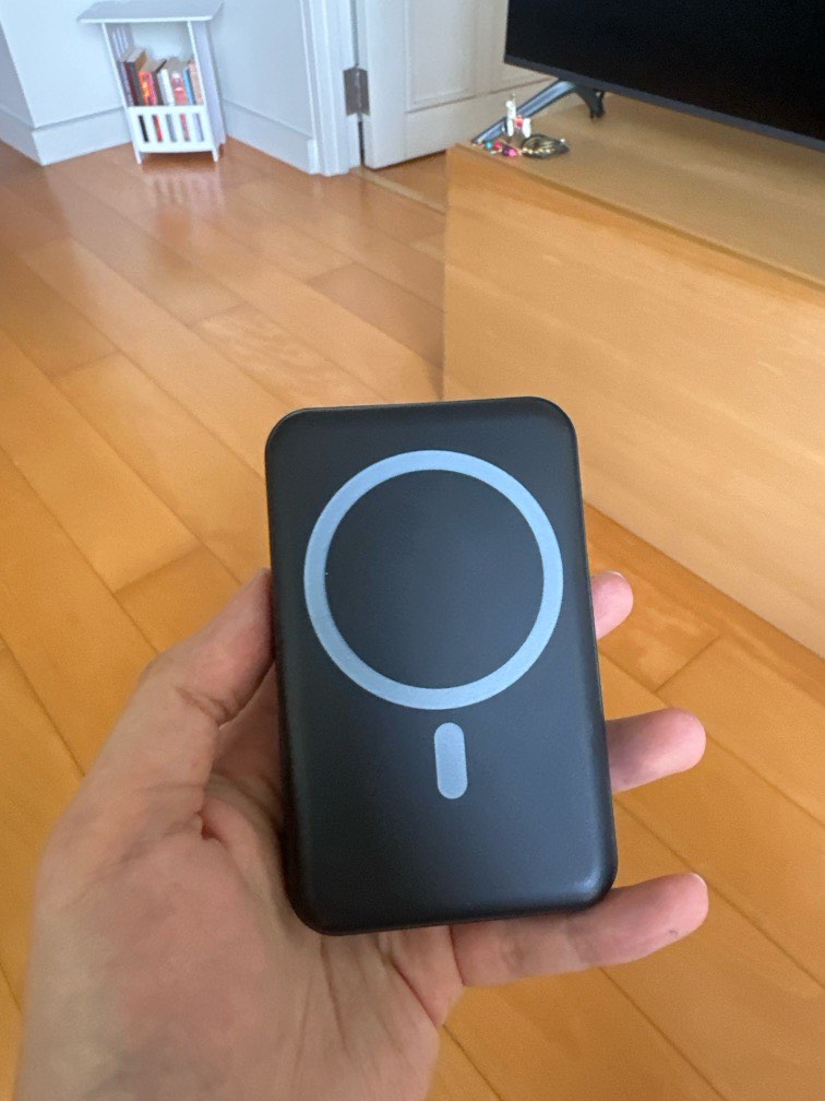 Completely New Wireless Power Bank, Mobile Phones & Gadgets, Mobile ...