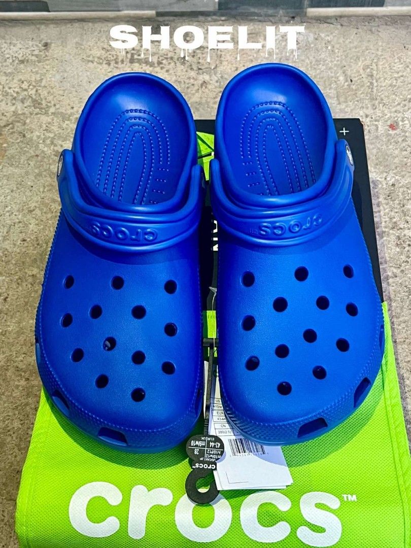 Crocs Classic Clogs in Blue Bolt (Original), Women's Fashion, Footwear ...