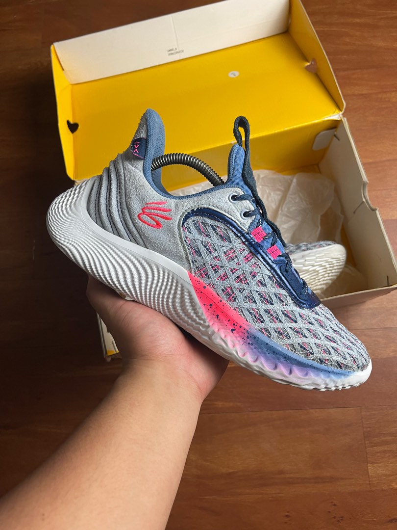 Curry 9 'Warp The Game', Men's Fashion, Footwear, Sneakers on Carousell