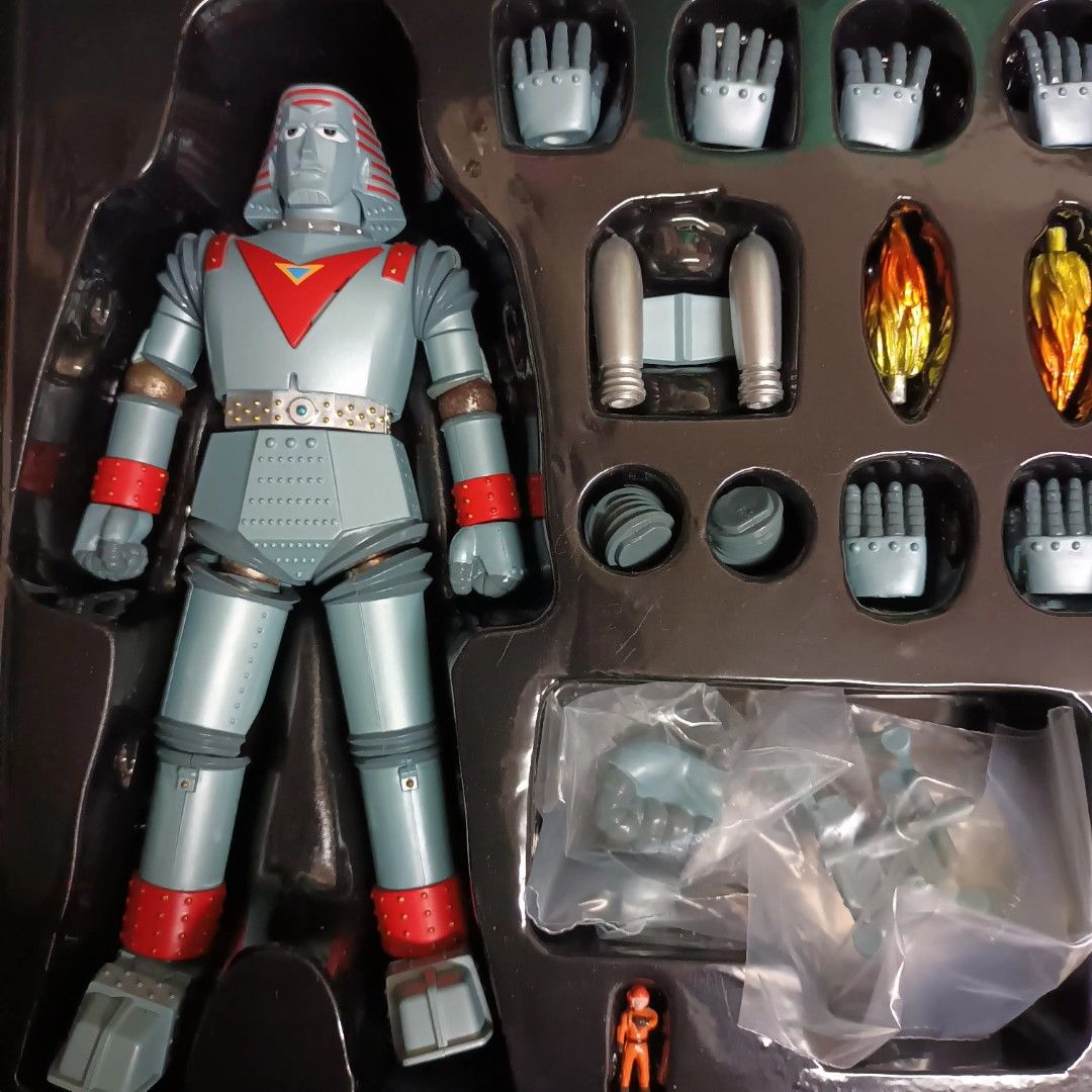 EVOLUTION TOY 超合金 32 鐵甲人 giant robo, 興趣及遊戲, 玩具 & 遊戲類 - Carousell