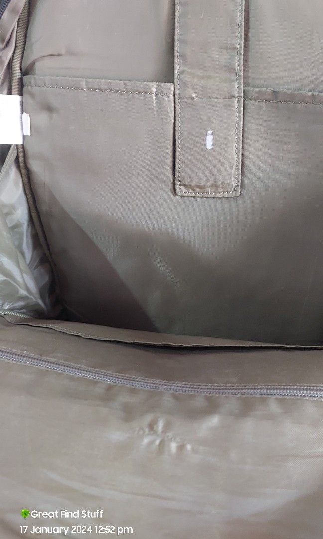 [GFS] Xiomi Bagpack Army green, Men's Fashion, Bags, Backpacks on Carousell