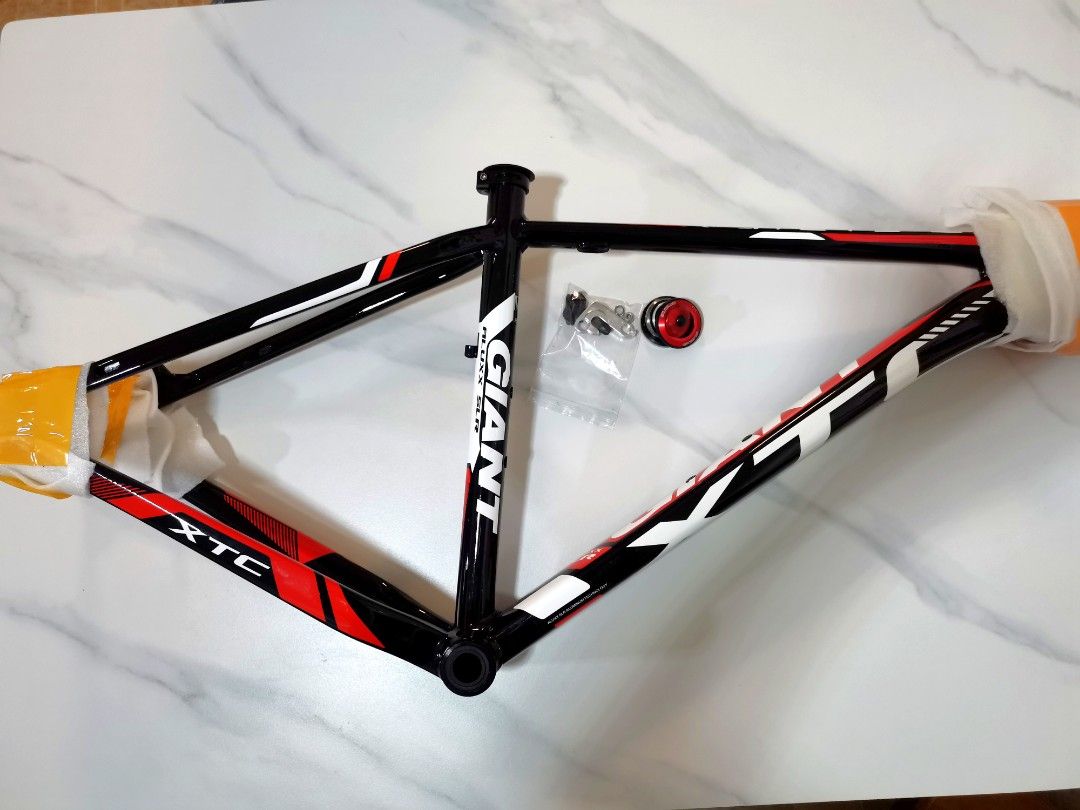 giant xtc slr, 27.5 frame M size, not giant xtc 800, not giant xtc 820 ...