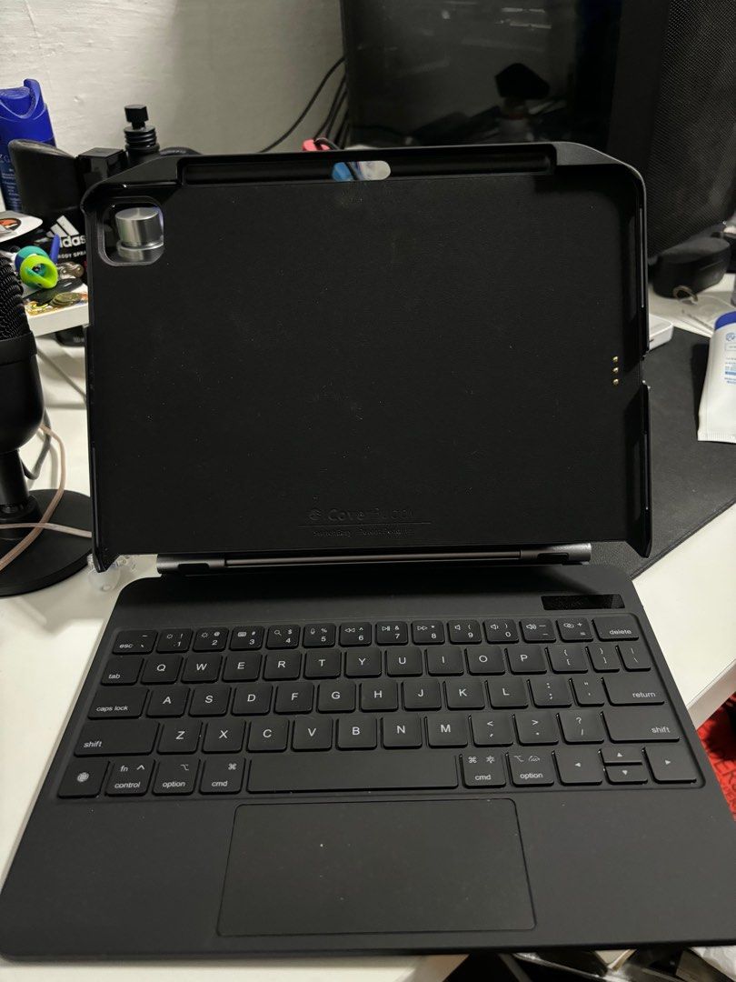 Goojodoq Magic Keyboard Gen4, Mobile Phones & Gadgets, Mobile & Gadget ...