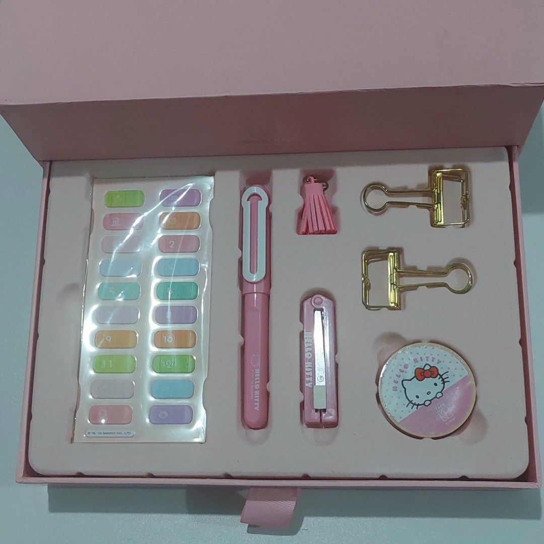 Hello Kitty Diary Kit, Hobbies & Toys, Stationary & Craft, Stationery ...