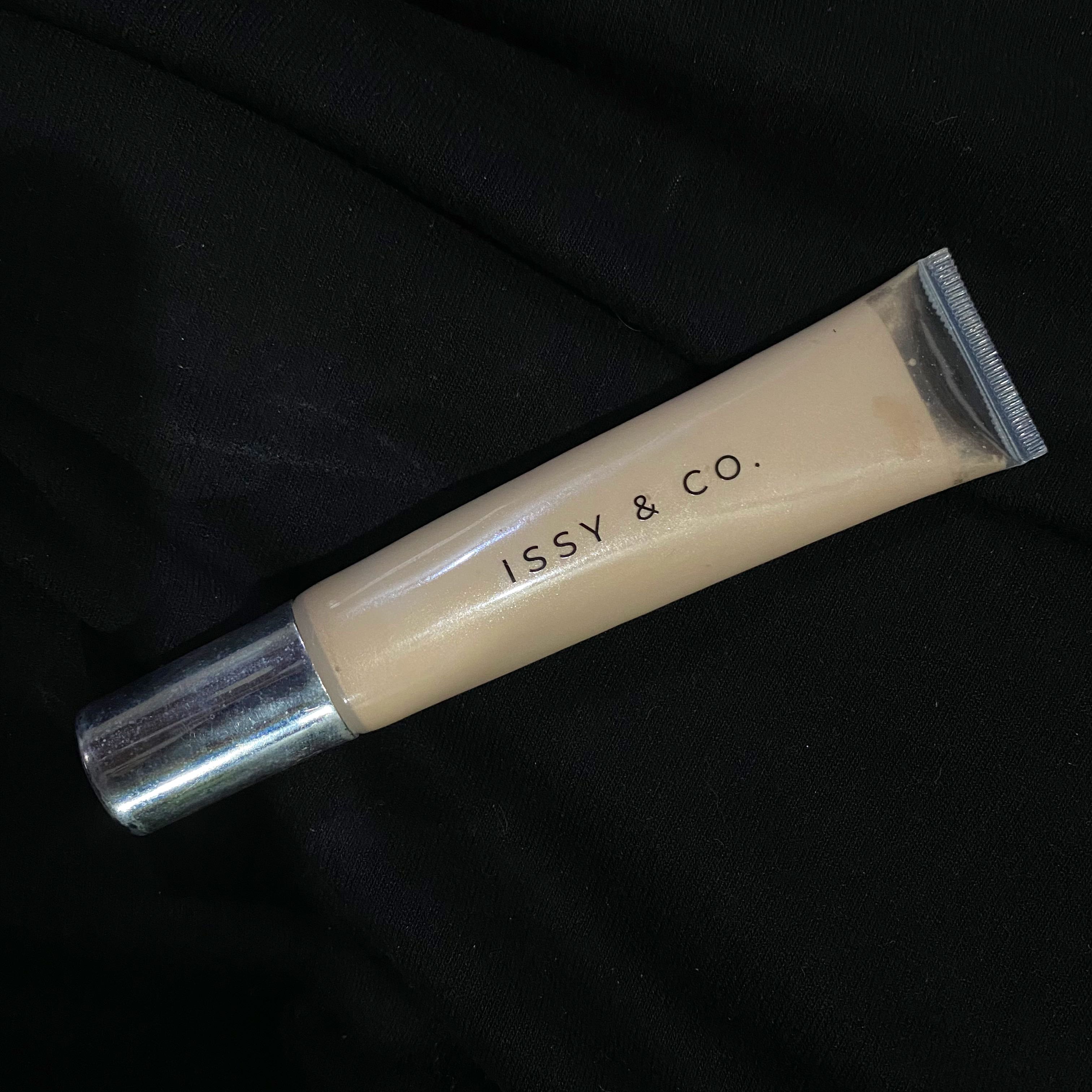 Issy & Co true flex illuminator (ray), Beauty & Personal Care, Face ...
