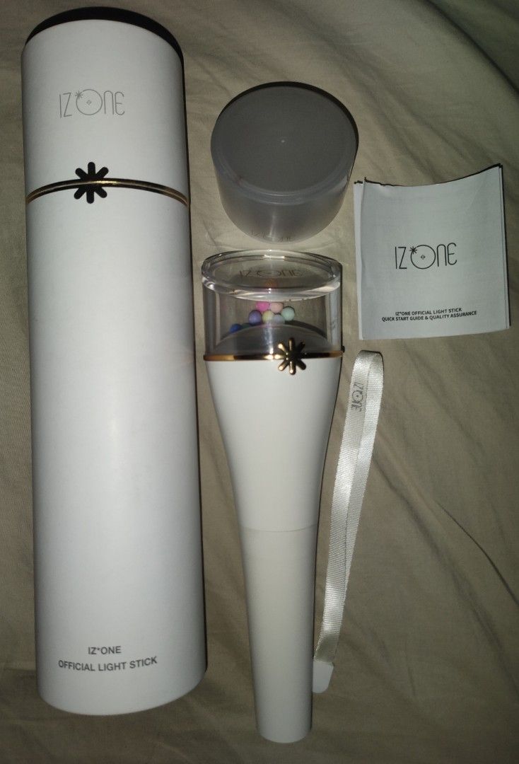 IZONE LIGHTSTICK WIZBONG, Hobbies & Toys, Memorabilia & Collectibles, K ...