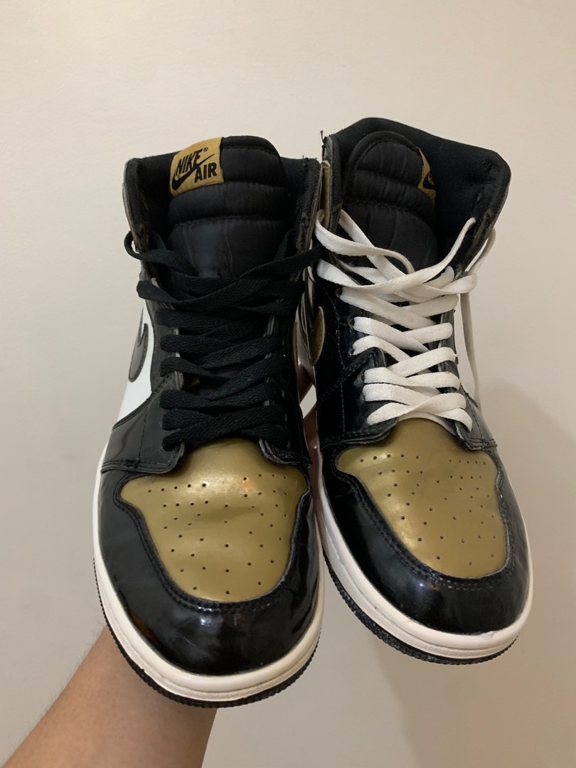 Jordan 1 Gold Toe, Men's Fashion, Footwear, Sneakers on Carousell