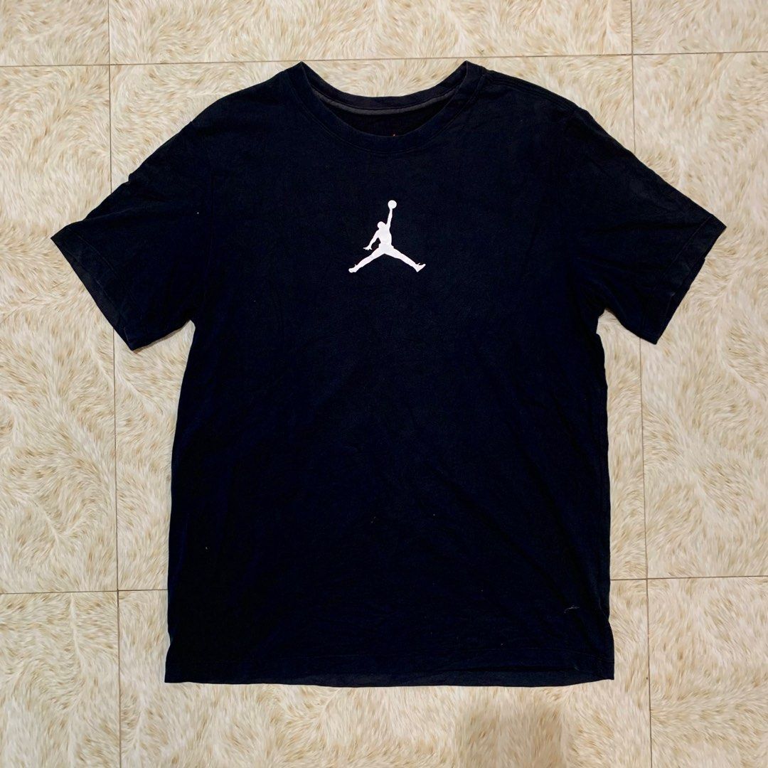 Jordan mid logo, Men's Fashion, Activewear on Carousell