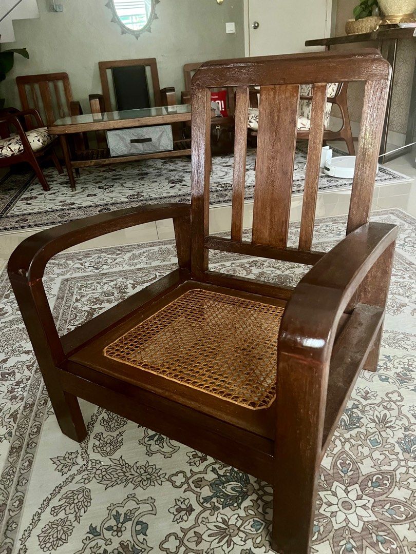 Kerusi Kayu Sofa Kayu Antik x 2 Units, Furniture & Home Living ...