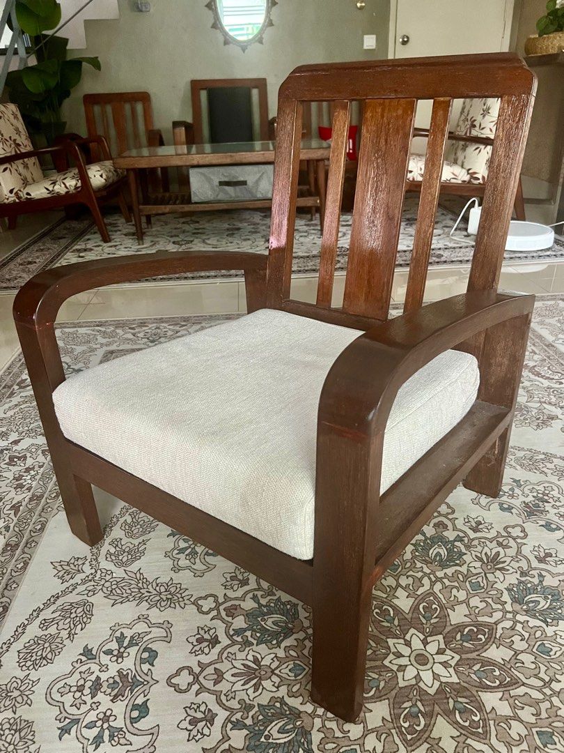 Kerusi Kayu Sofa Kayu Antik x 2 Units, Furniture & Home Living ...