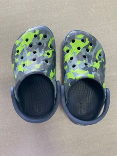 Crocs kids - Baby Shark C7, Babies & Kids, Babies & Kids Fashion on ...