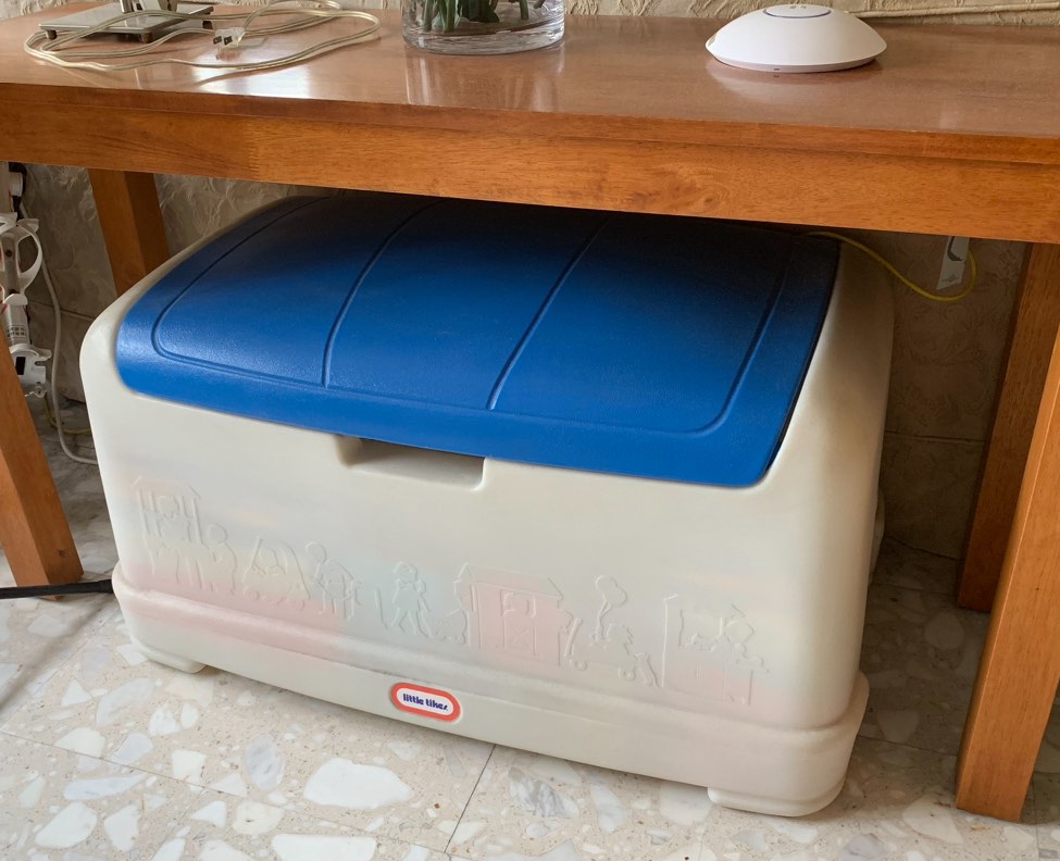 LARGE Little Tikes Toys Storage / Toy Chest / Toy Box / Mini swimming ...