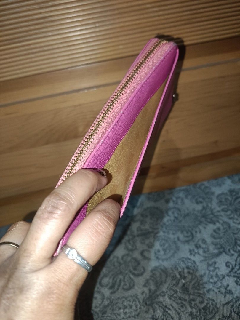 Mary Quant Long Zippered Wallet, Women's Fashion, Bags & Wallets, Wallets & Card holders on ...