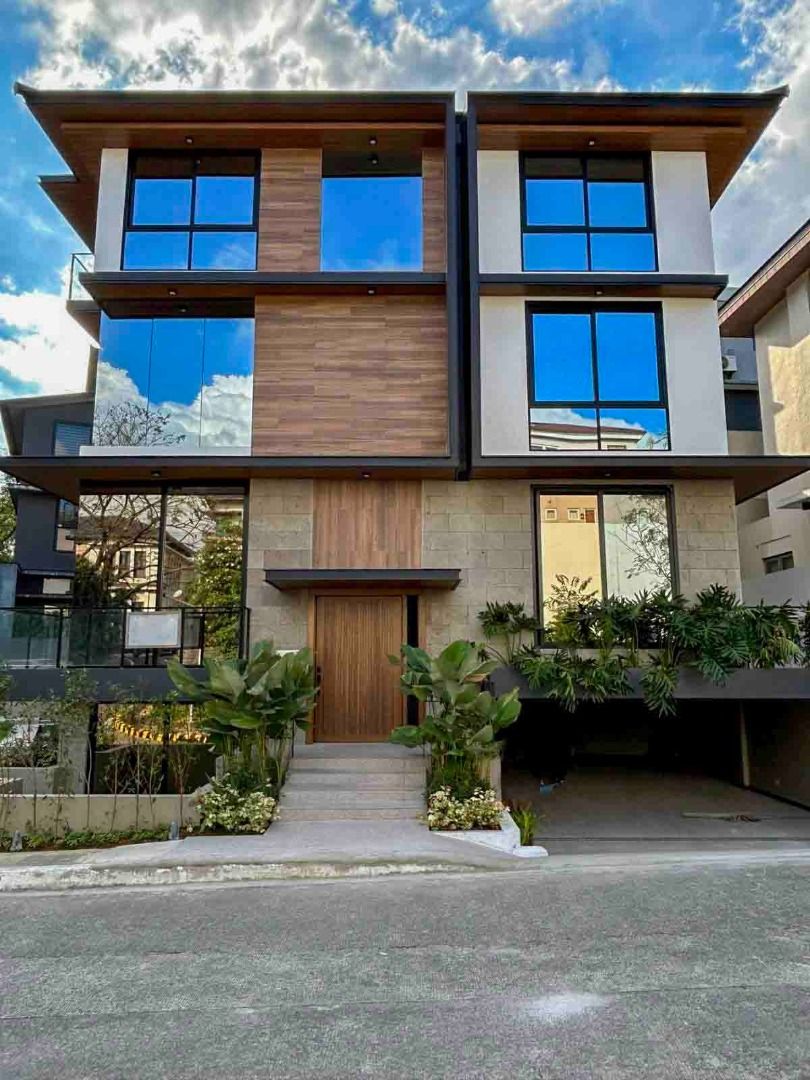 McKinley Hill Village House and Lot For Sale Taguig near bgc west ...