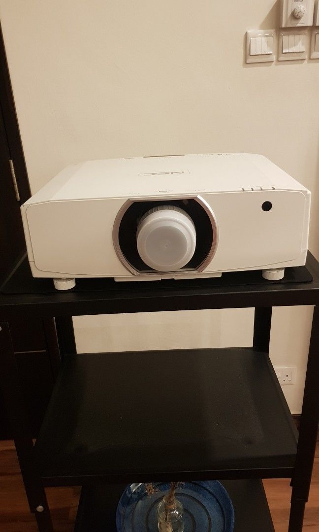 NEC projector PA653U, TV & Home Appliances, TV & Entertainment ...