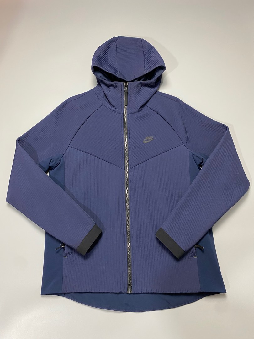 Nike teach fleece, Men's Fashion, Coats, Jackets and Outerwear on Carousell